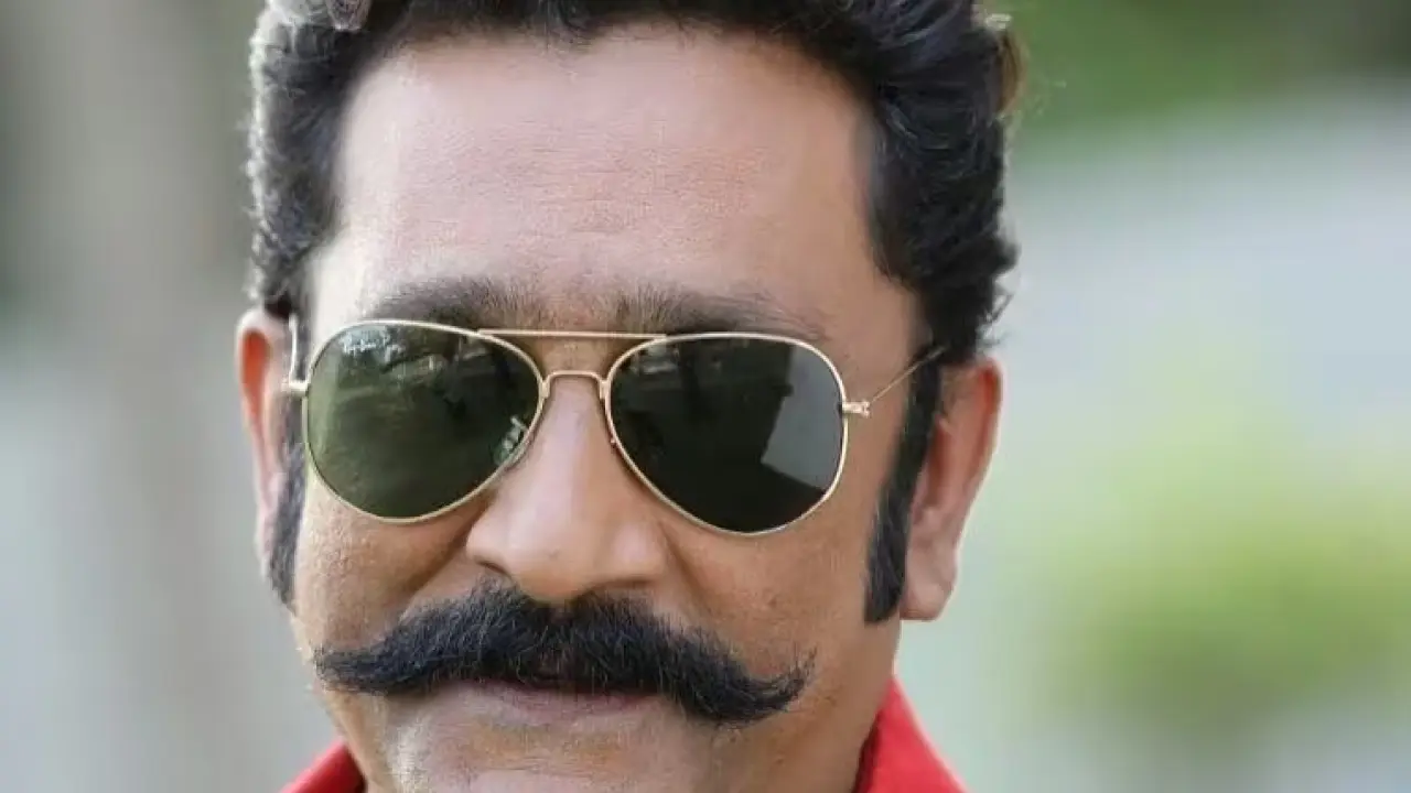 Mukesh Tiwari Age, Height, Weight, Wiki, Biography, Family, And More ...